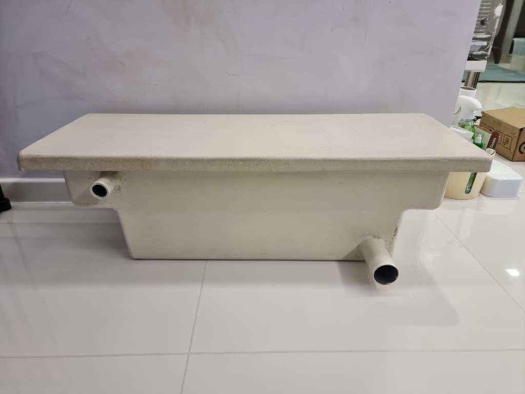 Fibreglass Overhead Sump Filter, Pet Supplies, Pet Food on Carousell