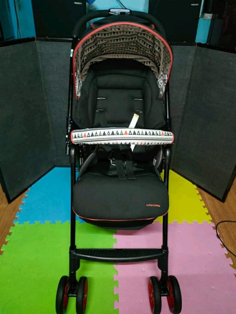 Infantasy uno-A by combi, Babies & Kids, Going Out, Strollers on Carousell