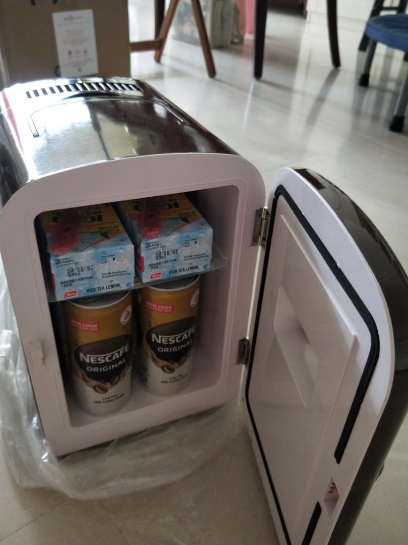 Magnum mini fridge, TV & Home Appliances, Kitchen Appliances ...