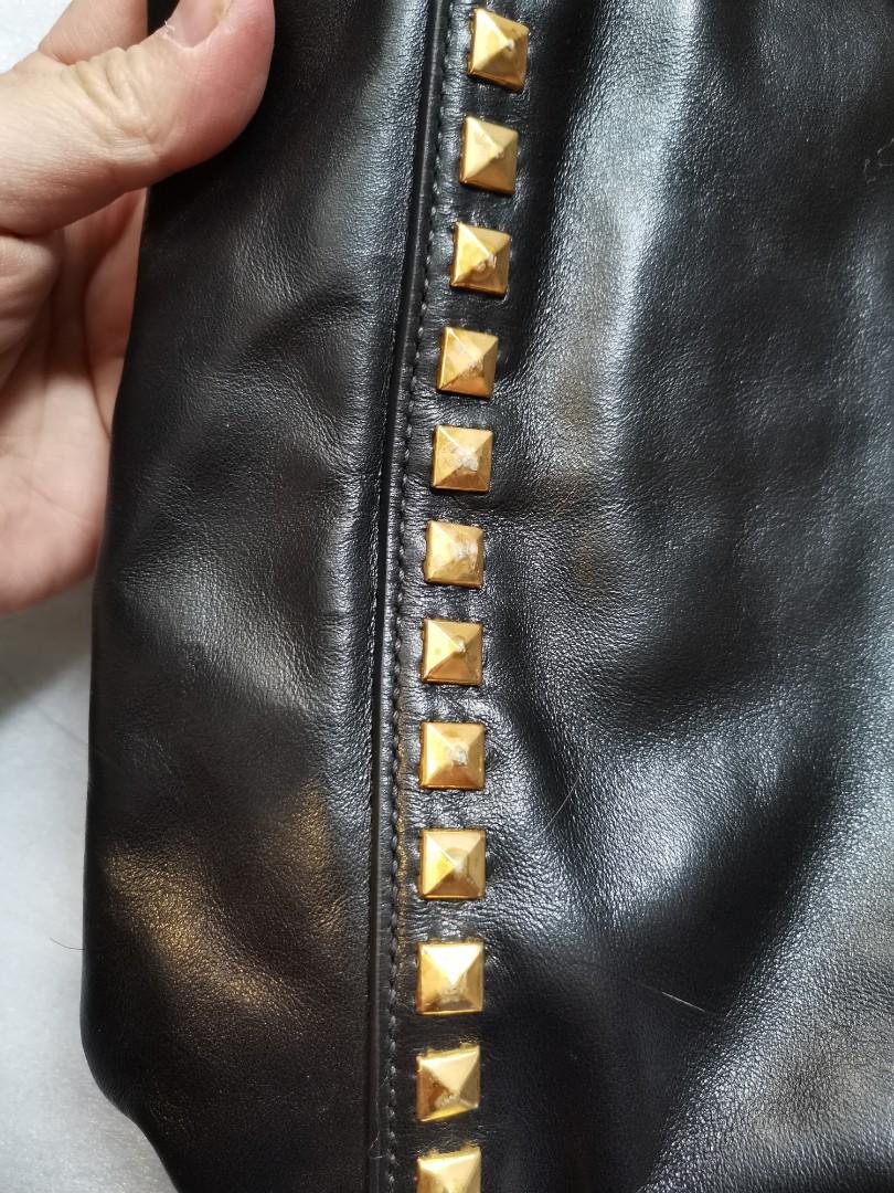 有單 全新miu miu鍋釘袋, 名牌, 手袋及銀包 - Carousell