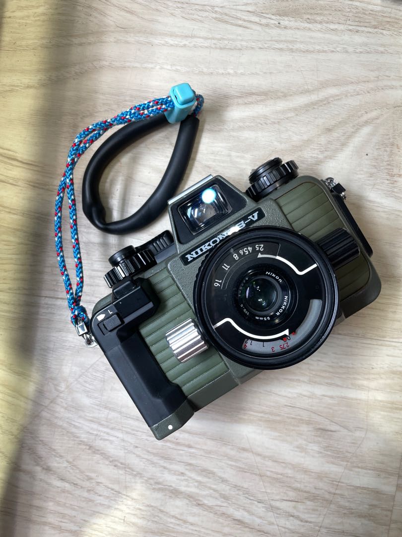 Nikonos-V Olive Green, Photography, Cameras on Carousell