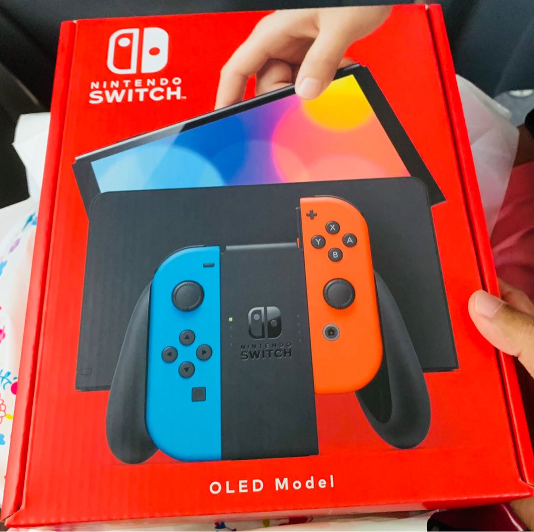 Sell/trade Nintendo switch OLED, Video Gaming, Video Game Consoles ...