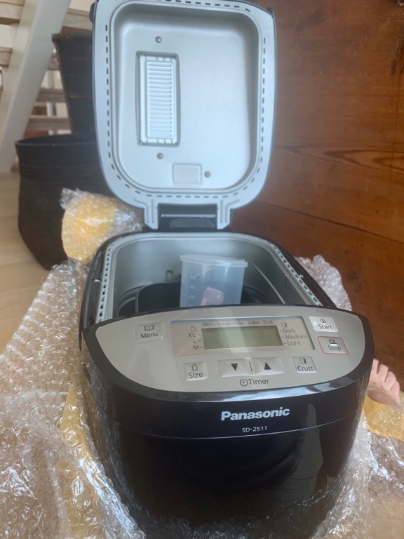 Panasonic Breadmaker SD-2511 - as new, TV & Home Appliances, Kitchen ...