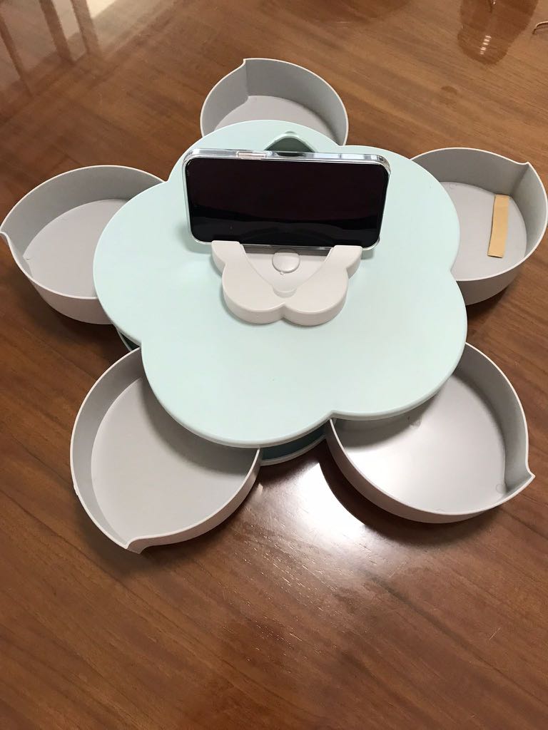 Rotating Candy Dish, Furniture & Home Living, Kitchenware & Tableware ...