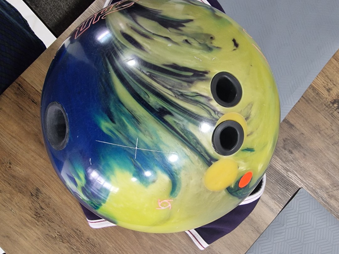 Storm match up 13lbs, Sports Equipment, Sports & Games, Billiards ...