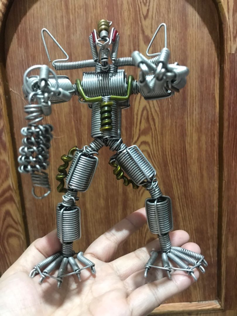 Weave Wire robot, Hobbies & Toys, Toys & Games on Carousell