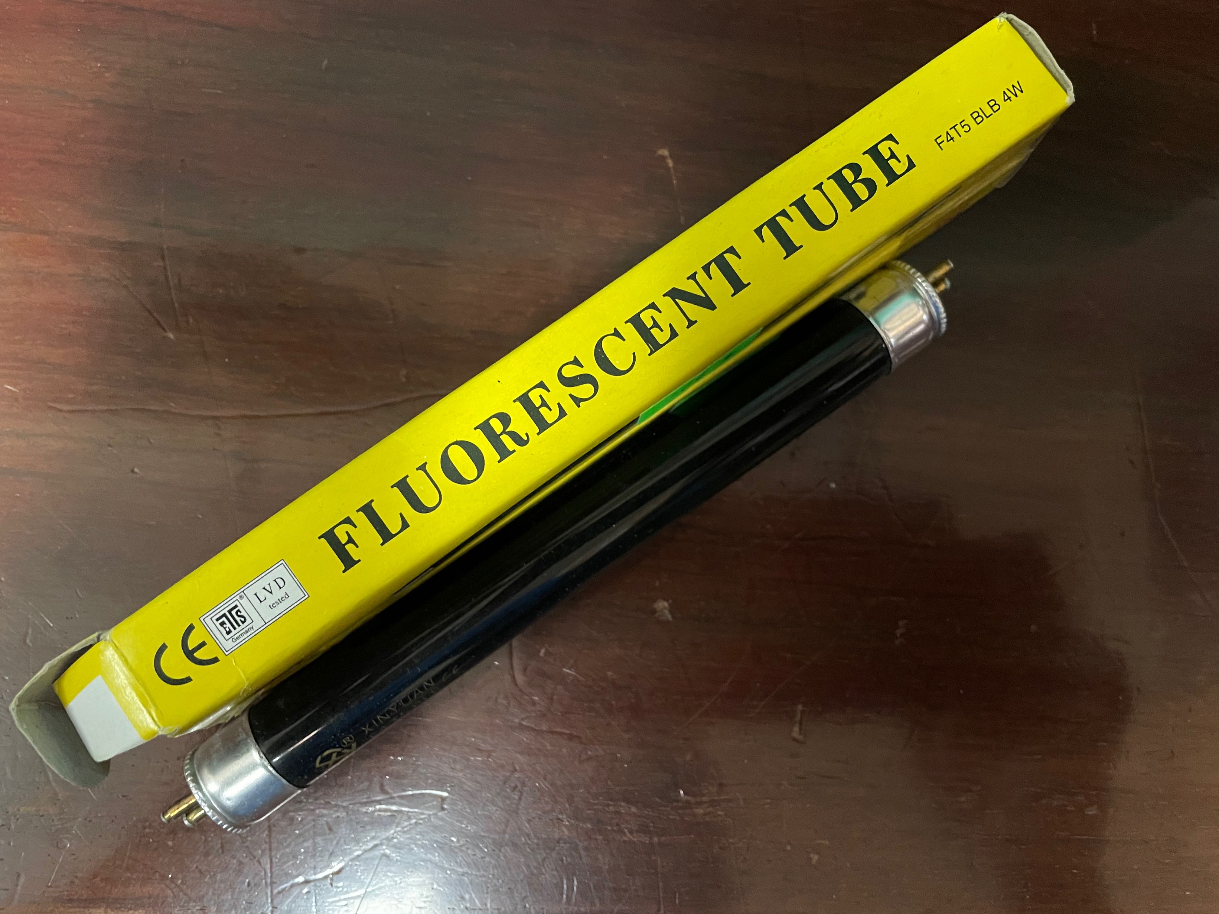 Xin Yuan Fluorescent Tube全新紙幣驗証光管(共2支）, 傢俬＆家居, 燈飾及風扇, 燈飾 - Carousell