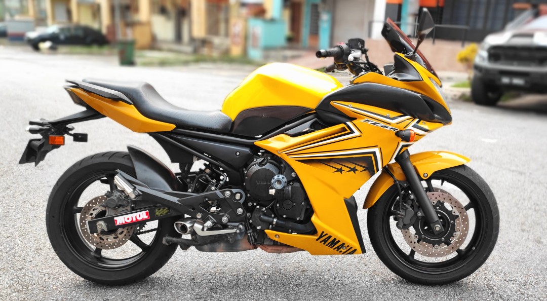 Yamaha XJ6 Diversion convert FZ6R Yellow 2013 xj6n, Motorbikes on Carousell