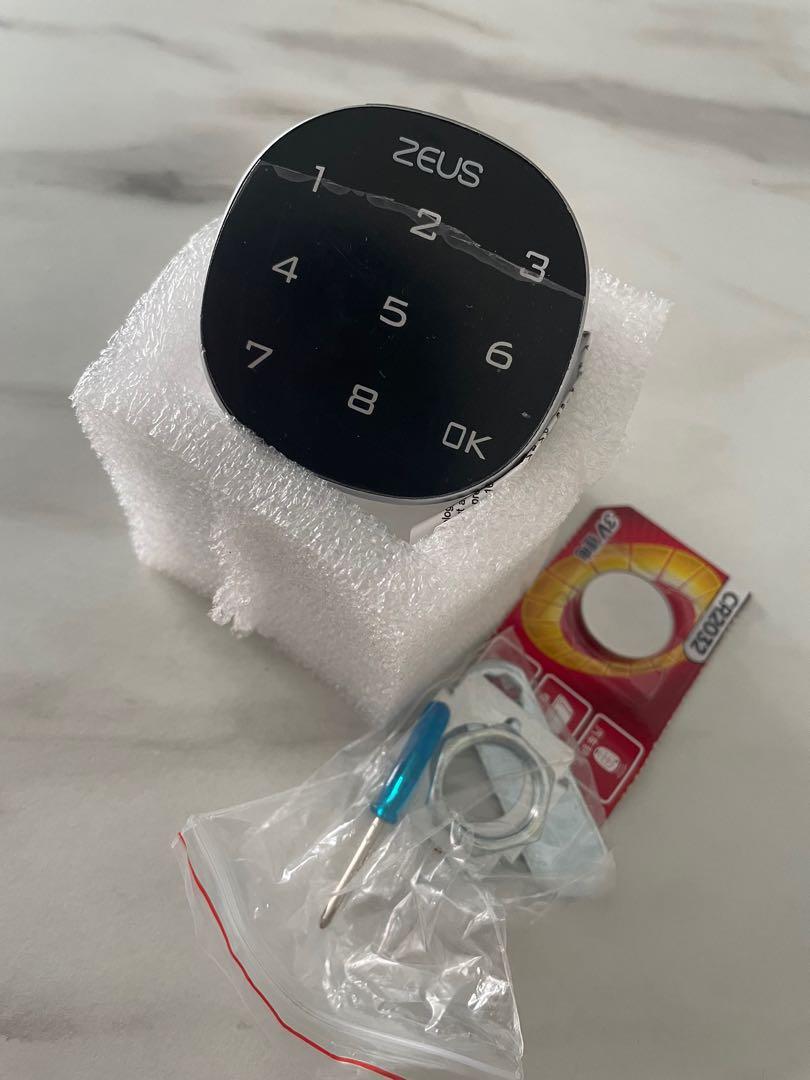 ZEUS digital mailbox lock, Furniture & Home Living, Security & Locks ...