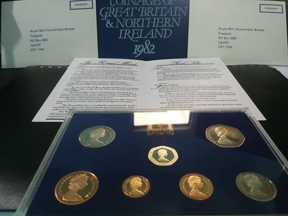 1982 Proof Coin Set Coinage of Great Britain & Northern Ireland ...