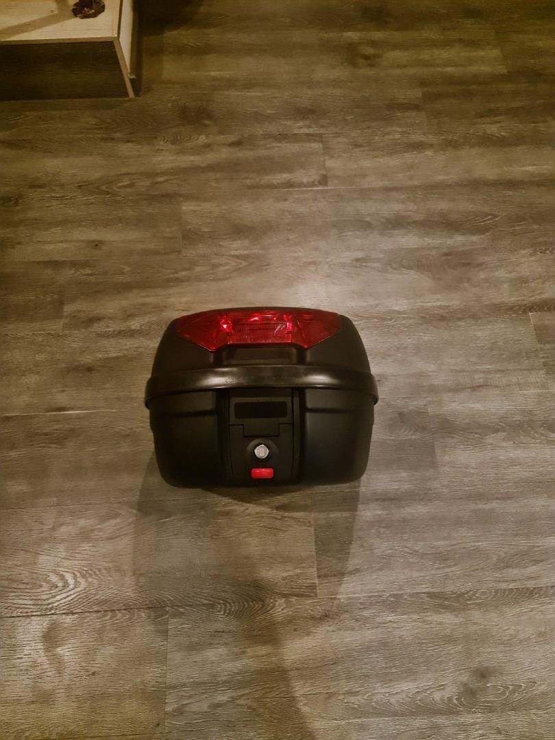 Aerox box and rack, Motorcycles, Motorcycle Accessories on Carousell