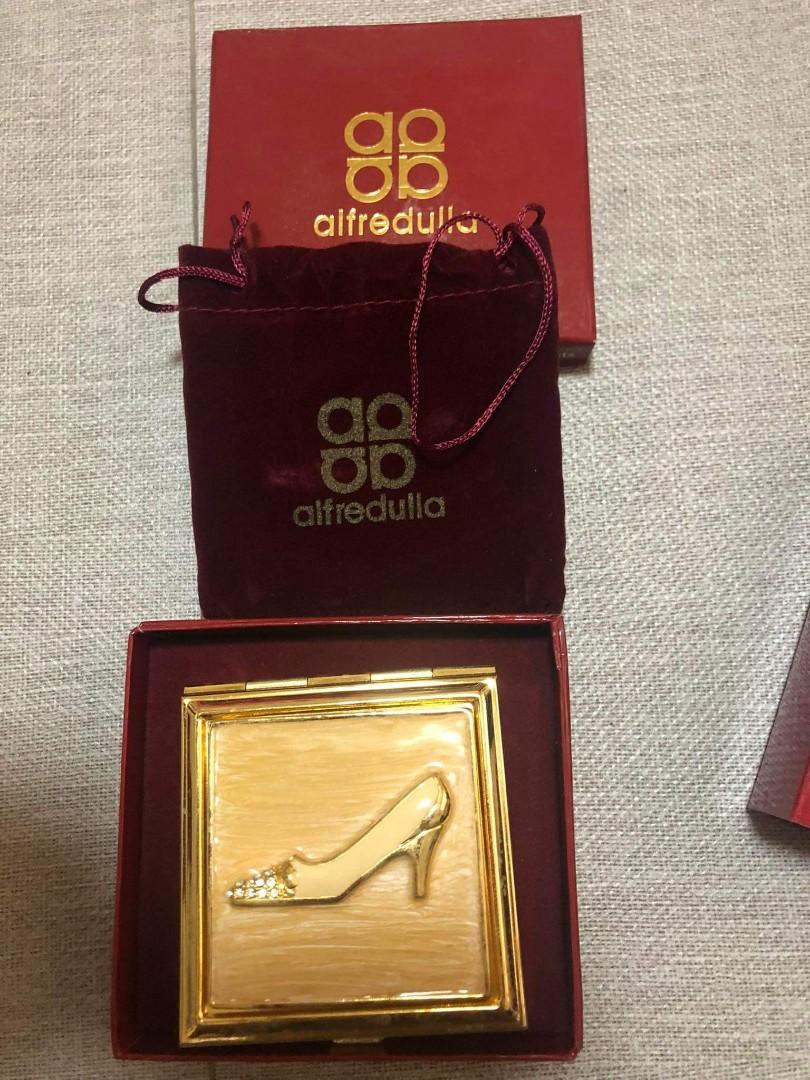 Alfredulla mirror, Women's Fashion, Watches & Accessories, Other ...
