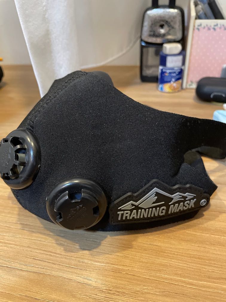 Altitude training mask, simulating high altitude conditions, Sports ...