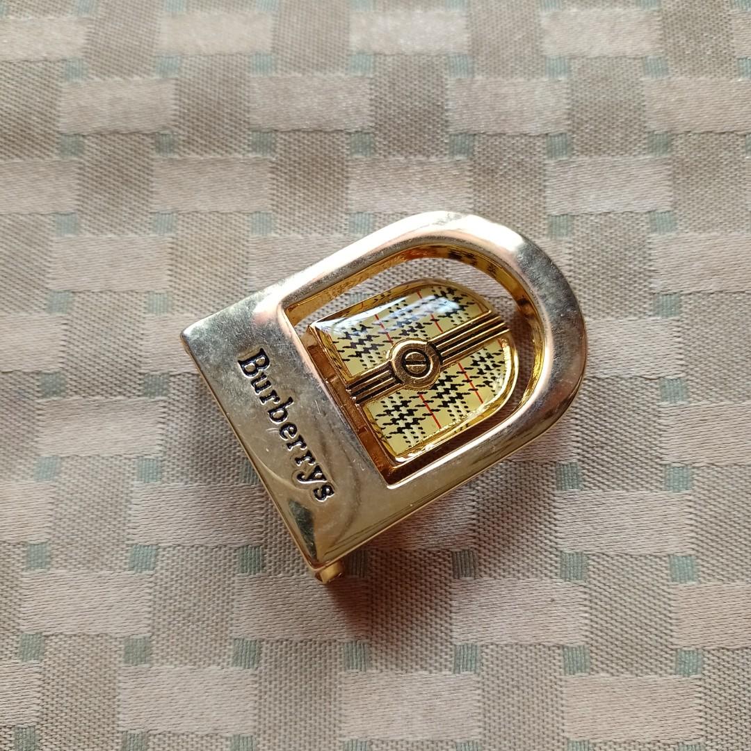 Burberry belt buckle, Luxury, Accessories on Carousell
