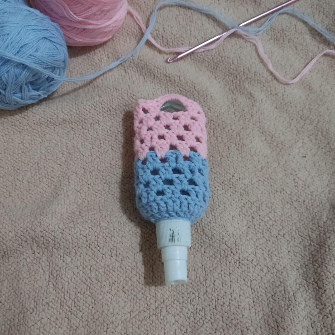 CROCHET ALCOHOL POUCH, Hobbies & Toys, Stationary & Craft, Handmade ...