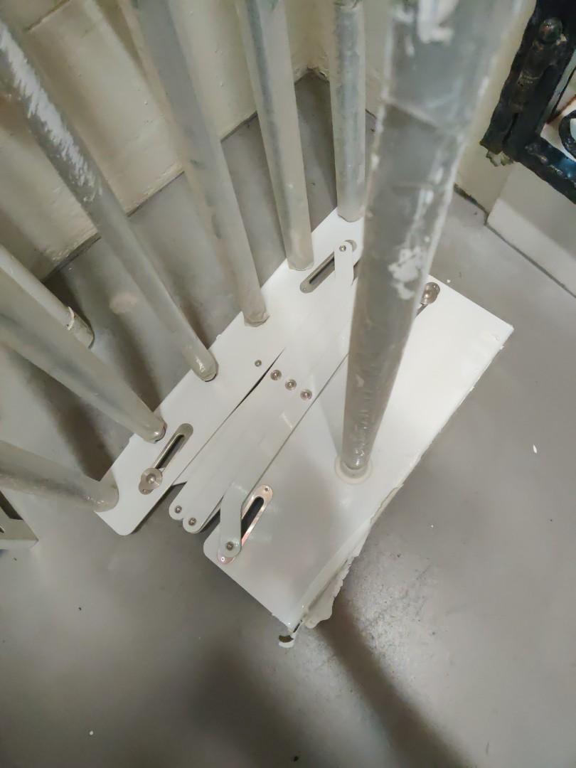HDB Clothes Drying Rack, Furniture & Home Living, Bathroom & Kitchen ...