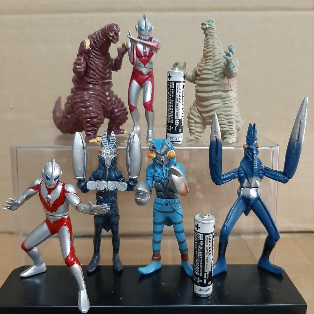 HG Ultraman Great Alien Baltan Kanegon Ragon Red King Powered Dino Tank ...