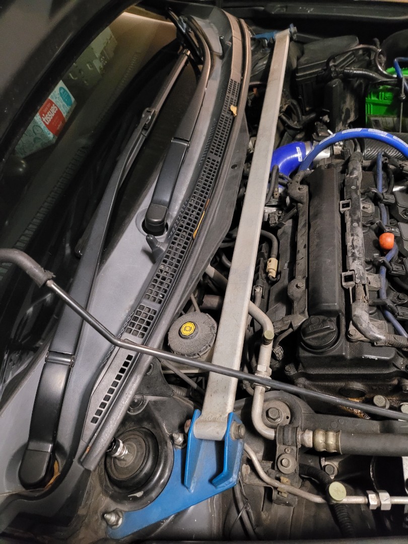 Honda Stream Strut Bar, Car Accessories, Accessories on Carousell