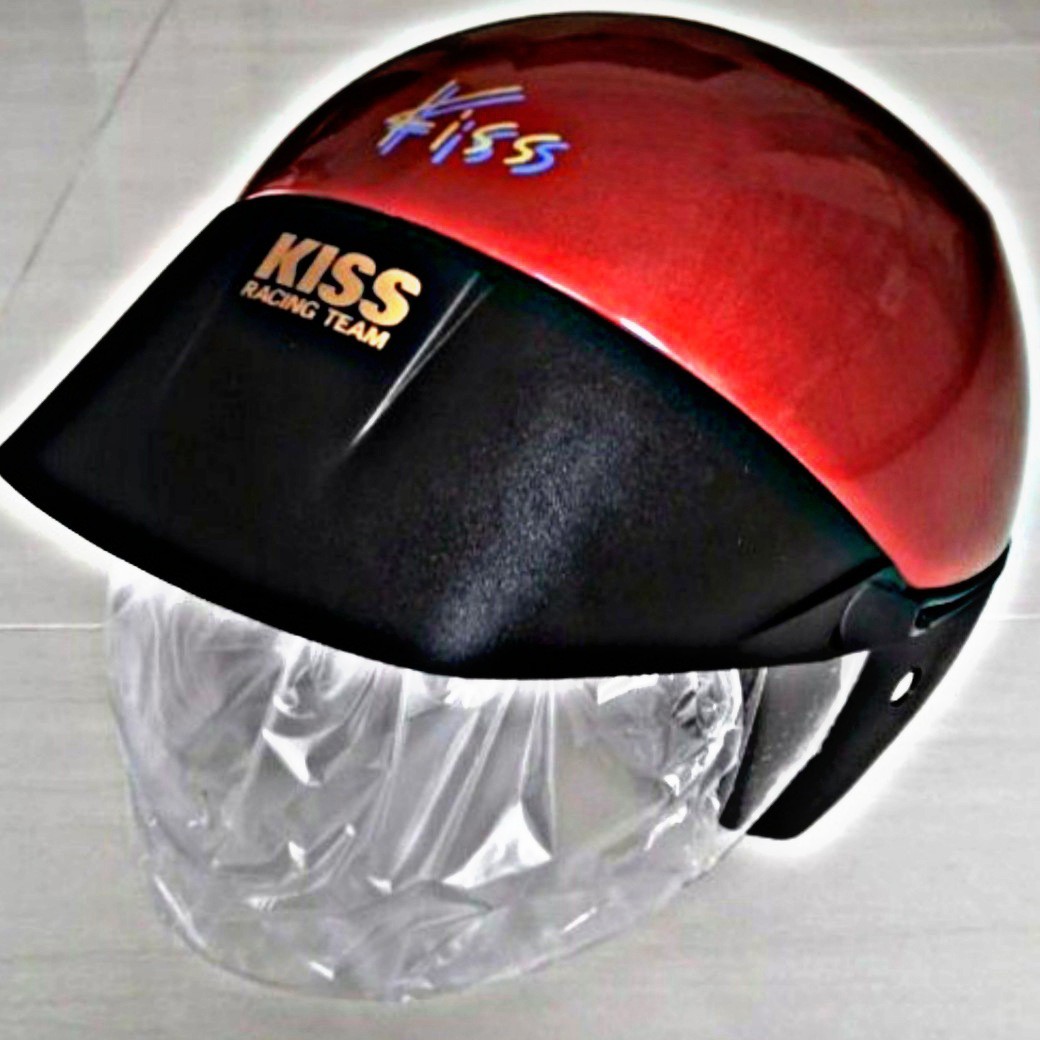Kiss Helmet, Motorcycles, Motorcycle Accessories on Carousell