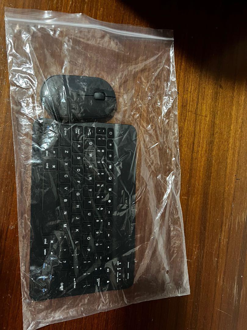 Logitec Wireless Keyboard Mouse Computers And Tech Parts And Accessories Computer Keyboard On