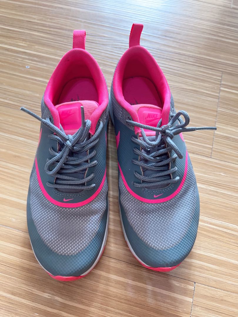 Nike preloved- original, Women's Fashion, Footwear, Sneakers on Carousell