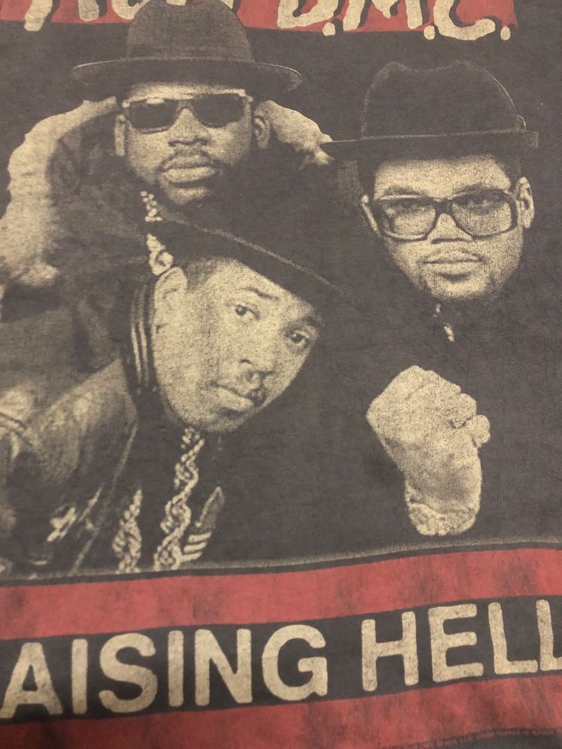 Run dmc raptee y2k hip hop band singer vintage, Men's Fashion, Tops ...