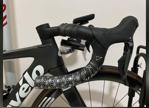 Supacaz Super sticky Kush bar tape - Half silver, Sports Equipment ...