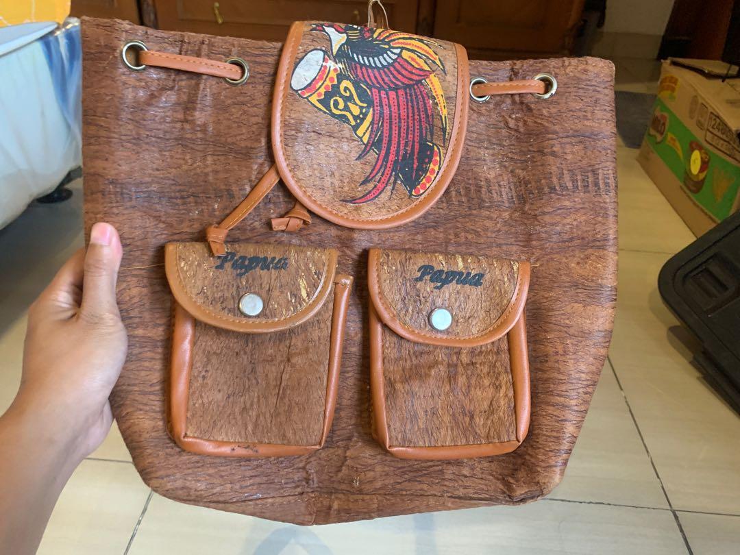 Tas Kulit Kayu Asli Papua, Fesyen Wanita, Tas & Dompet di Carousell