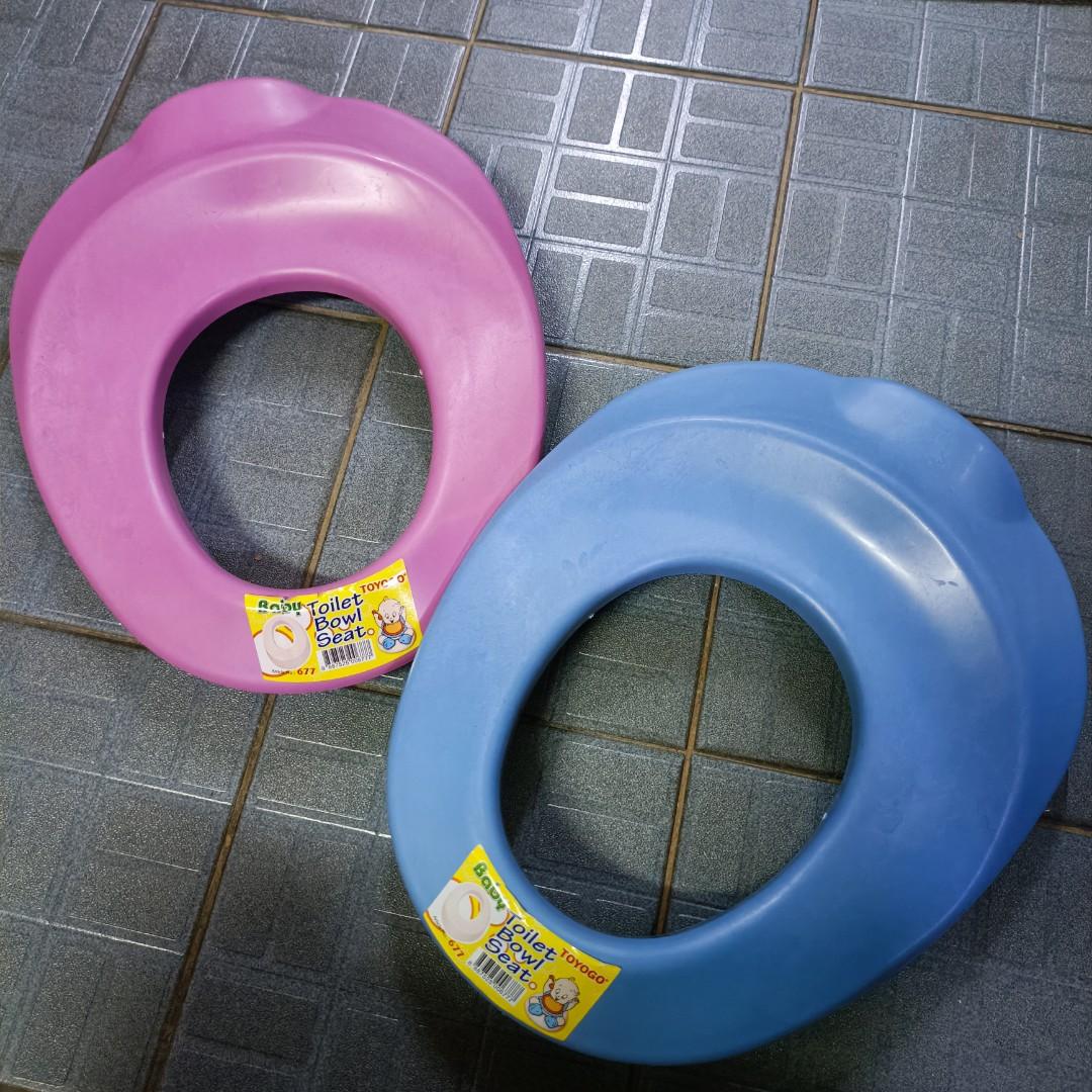 Toyogo Baby Toilet Bowl Seat Pelapik Tandas Baby, Babies & Kids, Going ...