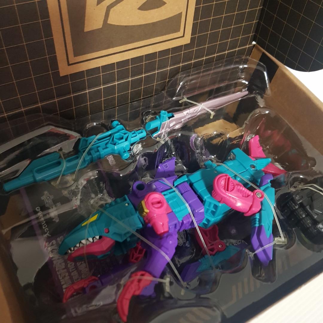 Transformers Seacons, Hobbies & Toys, Toys & Games on Carousell
