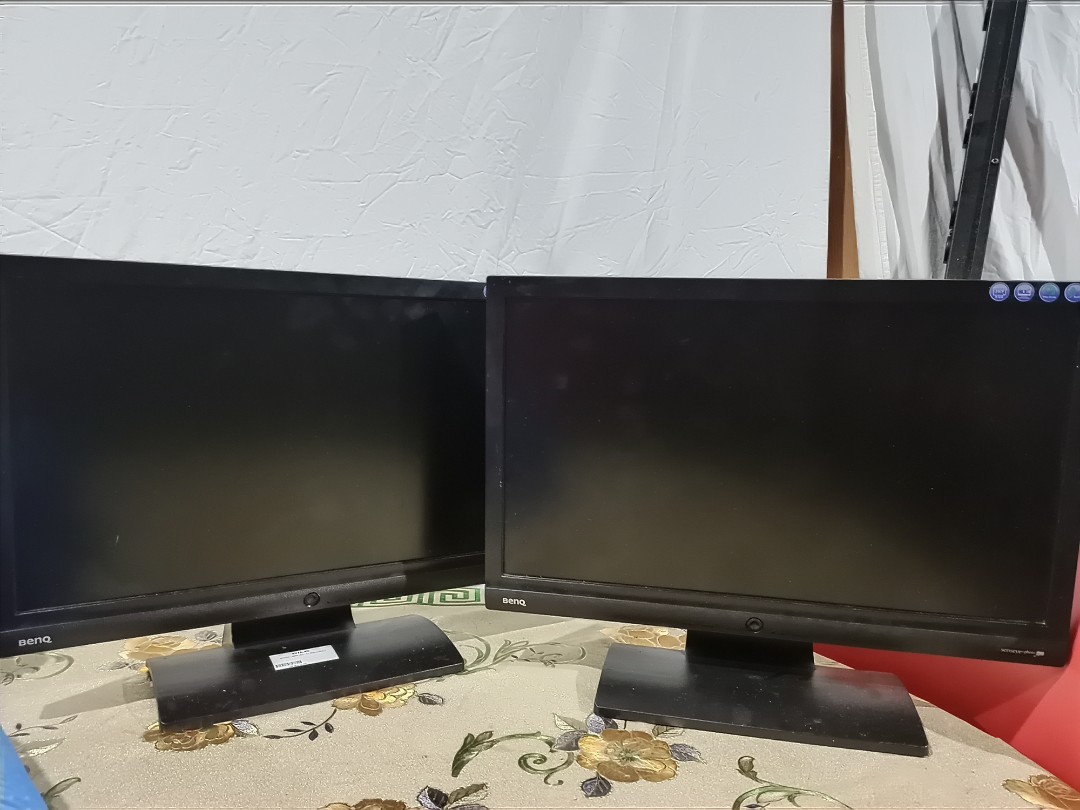19 wide monitor benq, Computers & Tech, Desktops on Carousell