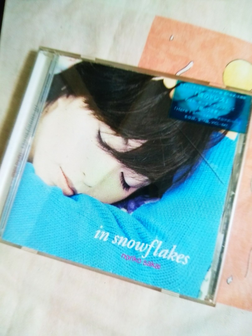 日版 酒井法子 in snowflakes CD 1996年, 興趣及遊戲, 音樂樂器 & 配件, 音樂與媒體 - CD 及 DVD - Carousell