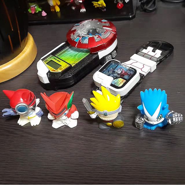Bandai digimon gatchmon pairing device + holder+ 4chibi, Hobbies & Toys ...