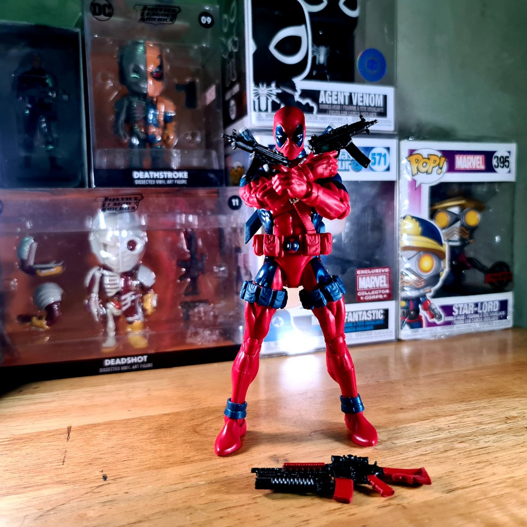 Deadpool Retro, Hobbies & Toys, Toys & Games on Carousell