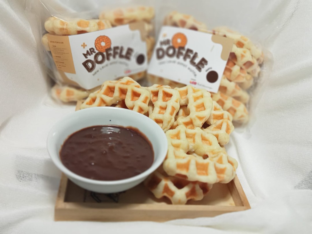 Frozen Food DOFFLE (Donat Waffle), Makanan & Minuman, Makanan Instan di ...
