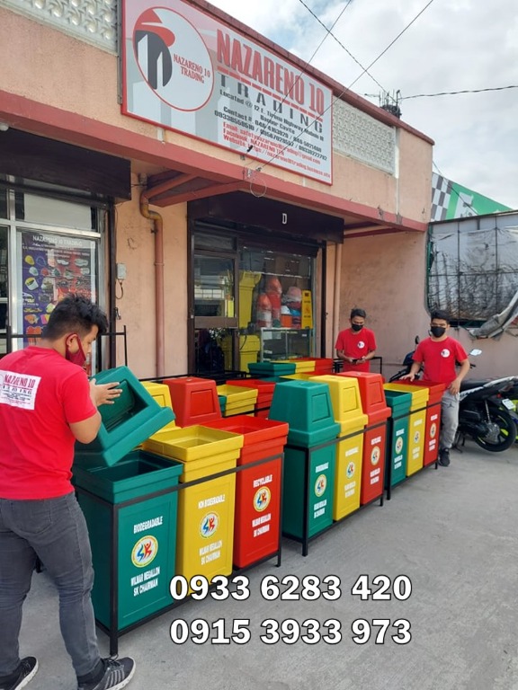 Hooded Trash Bin medium 75 Liters, Furniture & Home Living, Cleaning ...