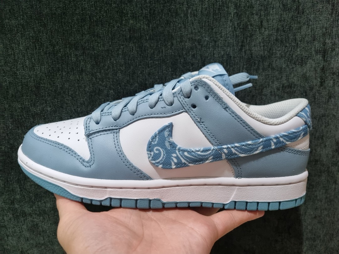 Paisley dunk low (reserved), Women's Fashion, Footwear, Sneakers on ...