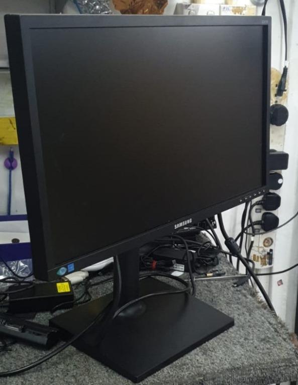Samsung S22E450F 22in LED Monitor, Computers & Tech, Parts ...