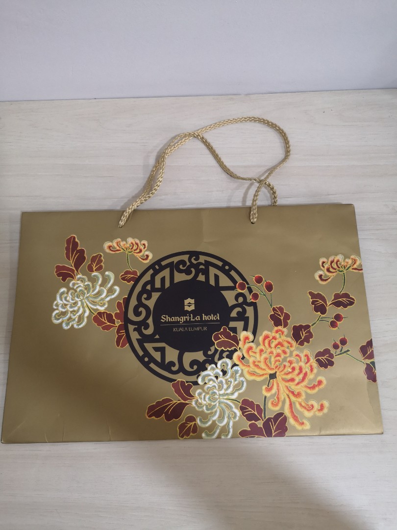 SHANGRI-LA HOTEL PAPER BAG, Luxury, Accessories on Carousell