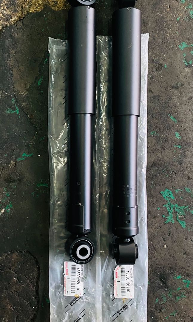 Toyota Vellfire Agh30 Ggh30 Rear Absorber, Auto Accessories on Carousell