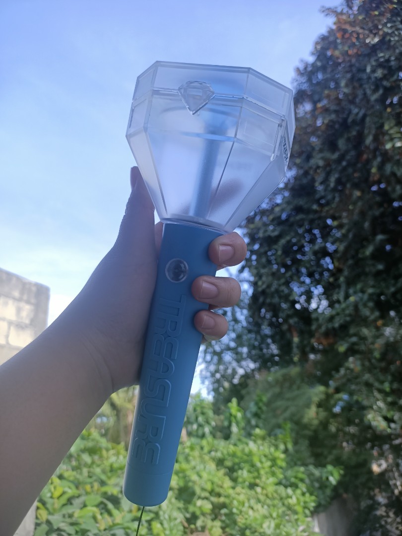 Treasure Light stick / Teulight, Hobbies & Toys, Music & Media, CDs ...