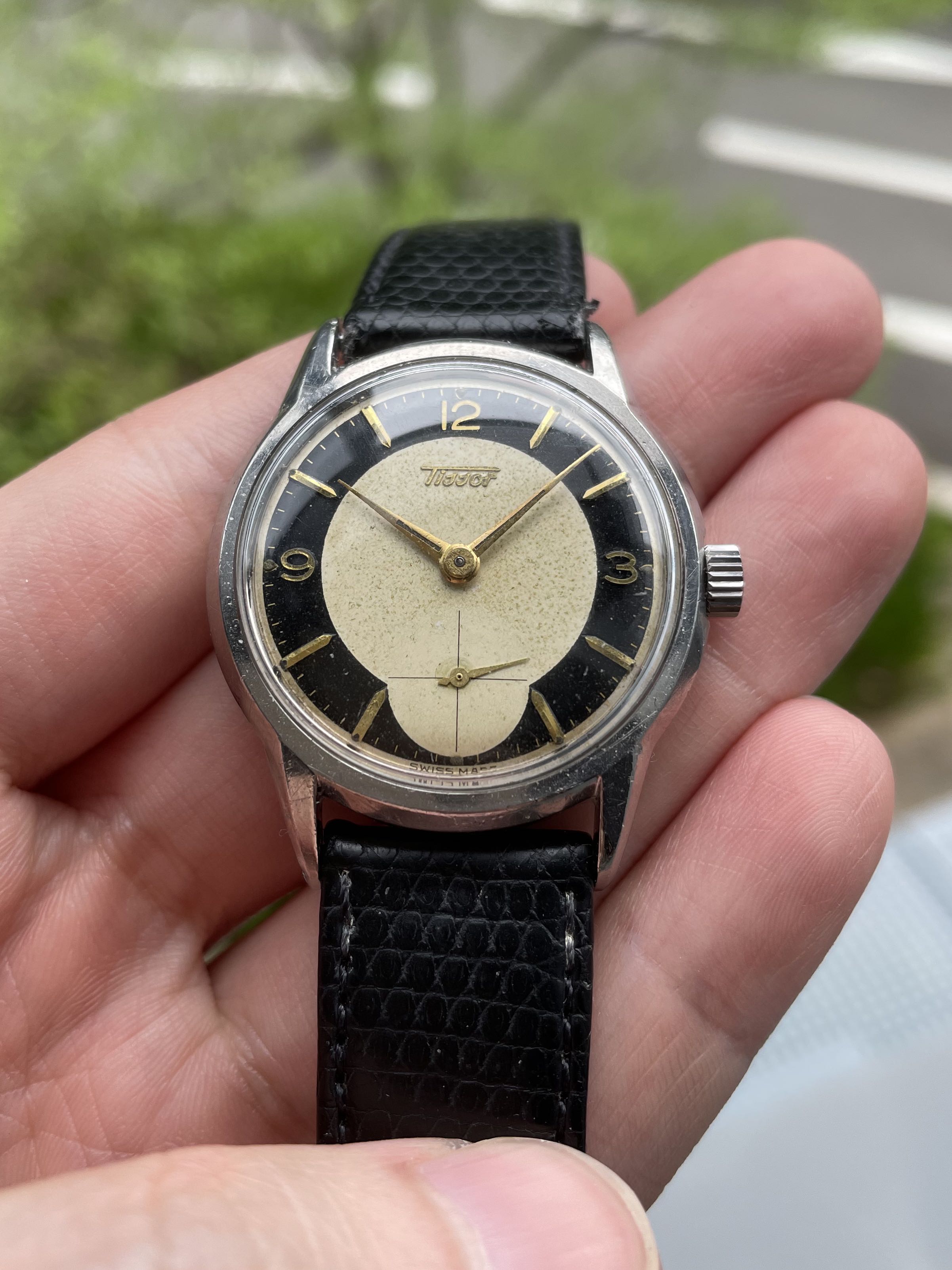 [Tuxedo Dial] Vintage Tissot Watch, Luxury, Watches on Carousell