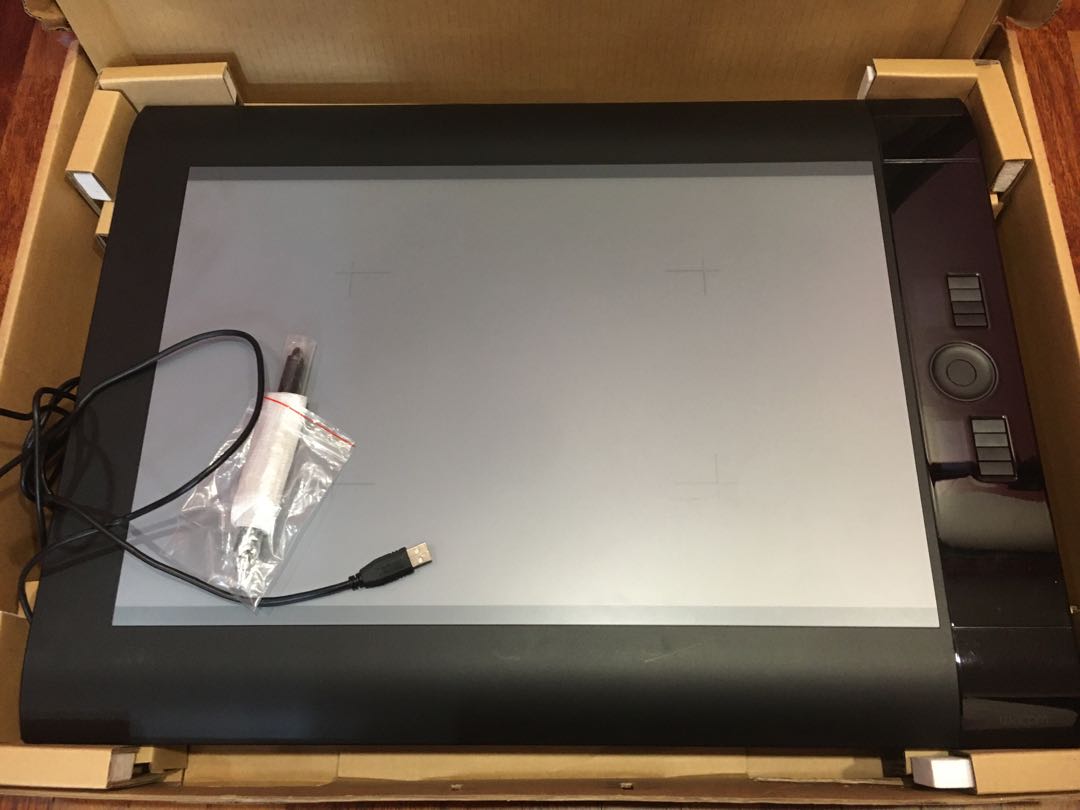 Wacom Intuos 4 Professional Pen Tablet - Extra Large (PTK-1240/K0-C ...