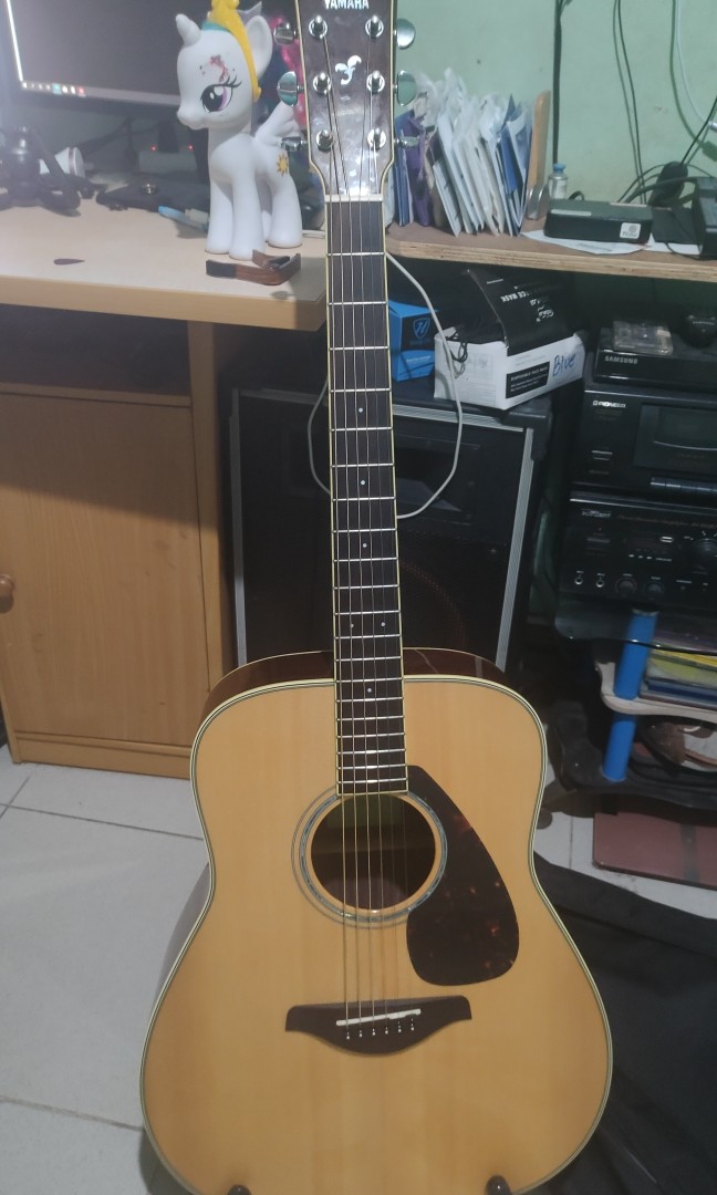 Yamaha FG 830 acoustic guitar, Hobbies & Toys, Music & Media, Musical ...