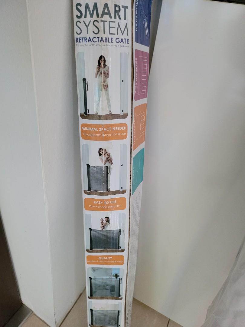 2 x Lucky Baby Smart System Retractable Gate SG-38, Babies & Kids, Baby ...