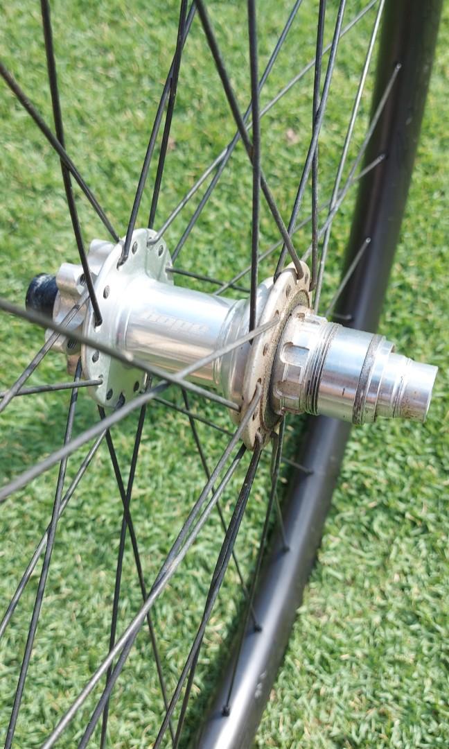 Carbon 29 Atomlab CFR rims and Atomlab 102 / HOPE Pro4 hubs wheelset ...