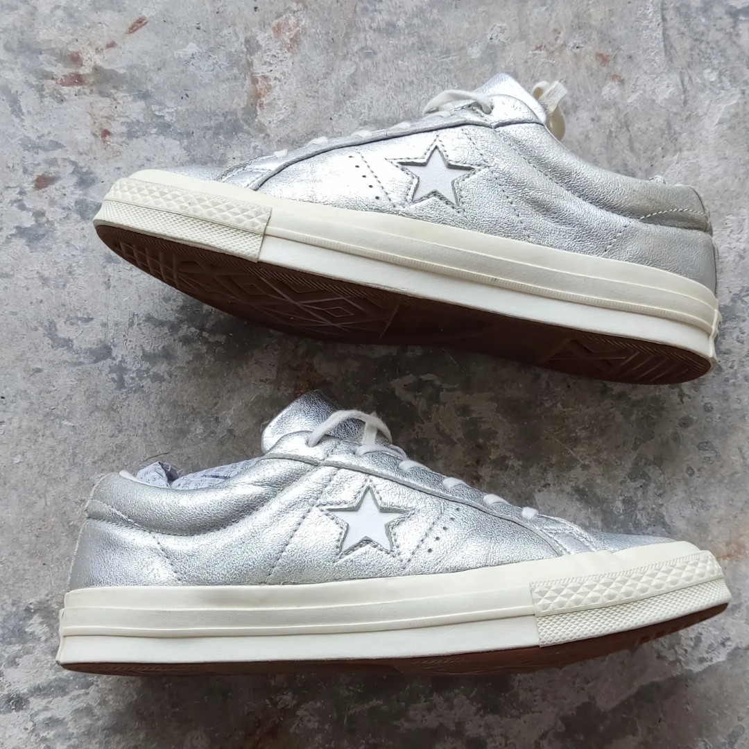 Converse One Star Metalic Silver, Women's Fashion, Footwear, Sneakers ...