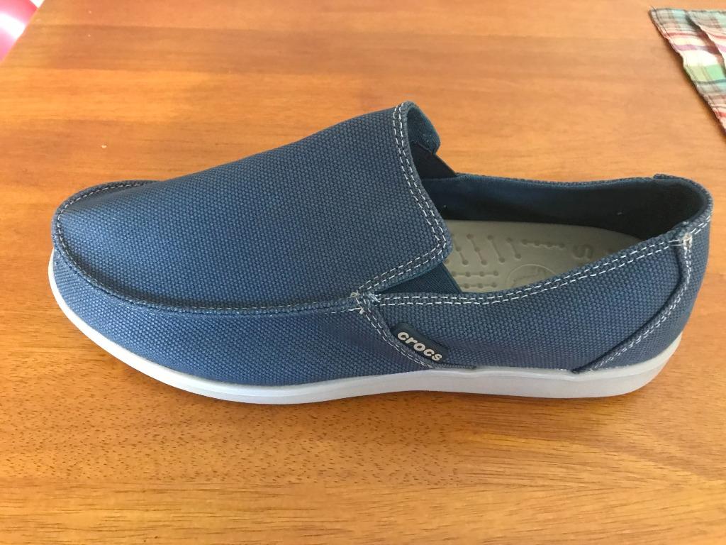 Crocs canvas shoes, Men's Fashion, Footwear, Flipflops and Slides on ...