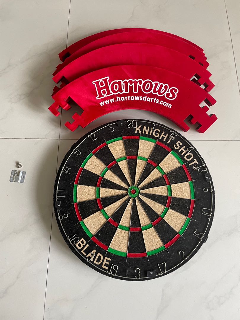 Dart Board - Blade with Harrows Surround Red protector, Sports ...