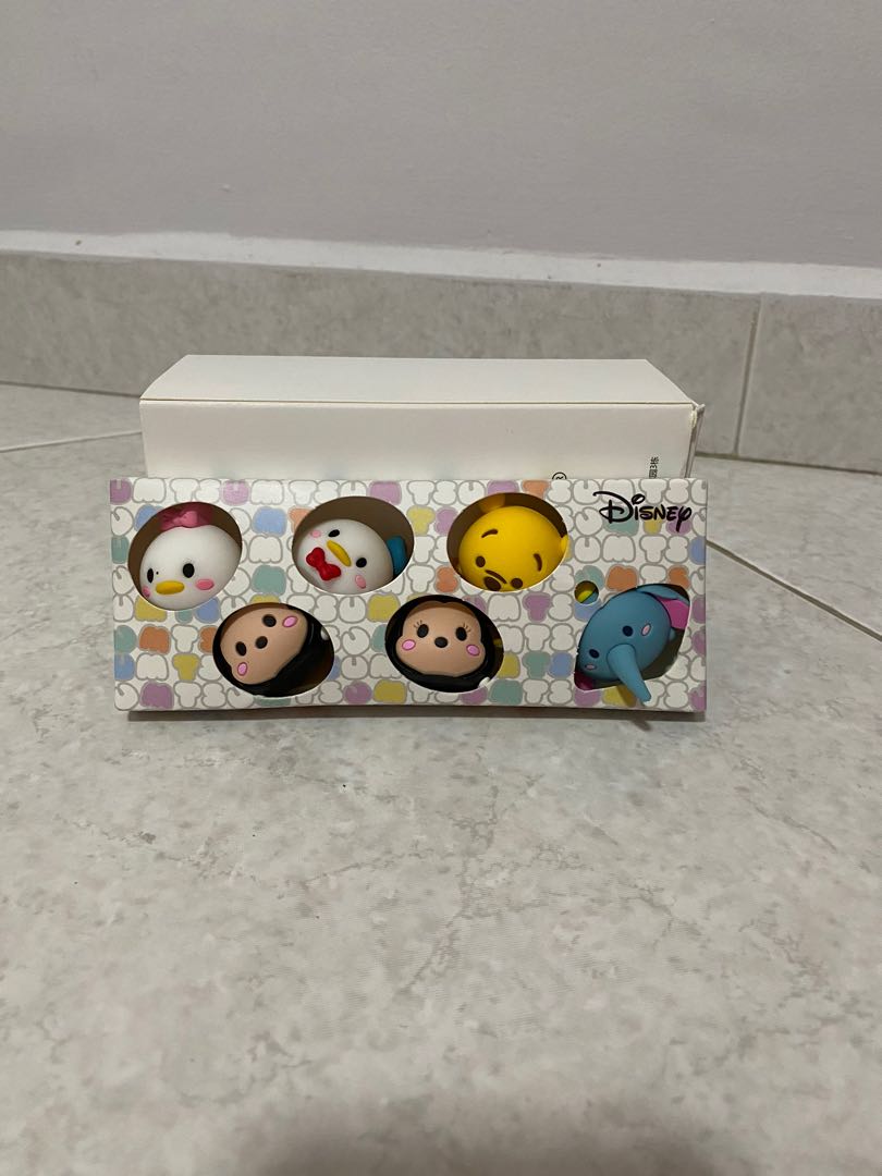 Disney Tsum Tsum display in car with 6 characters and ballon, Hobbies ...